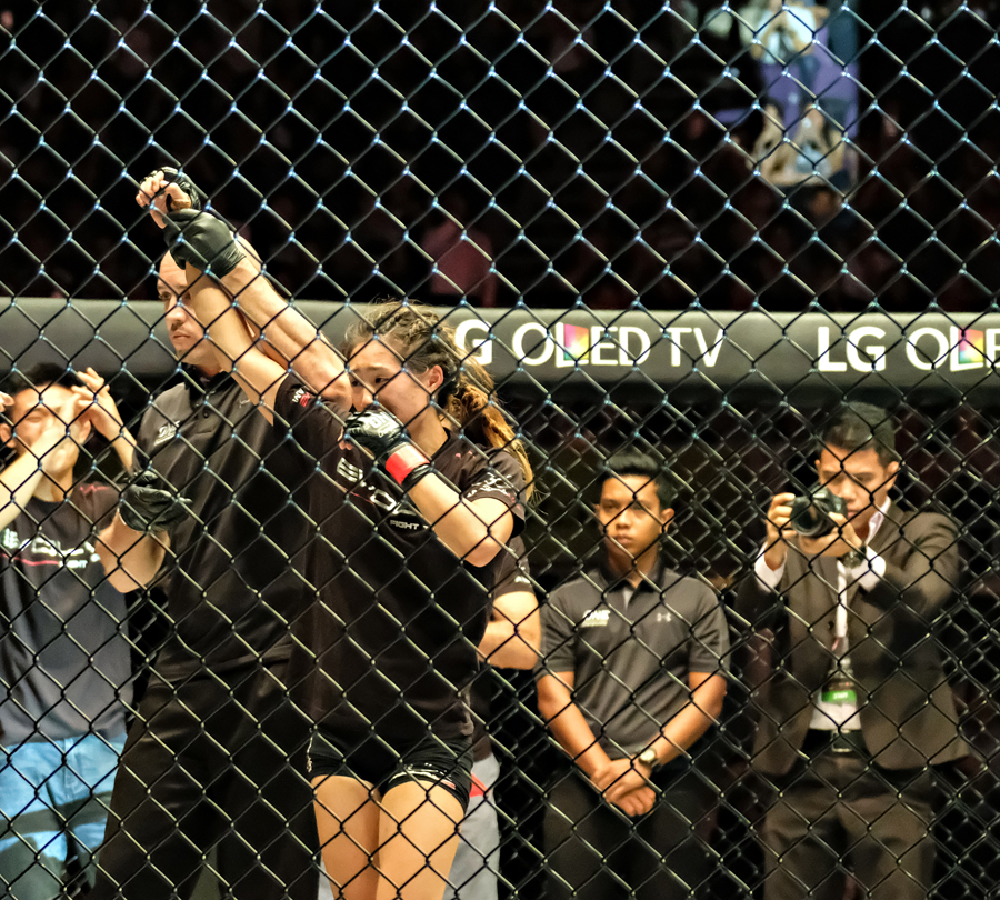 Angela Lee defeated Mei Yamaguchi to become youngest MMA Champion ...
